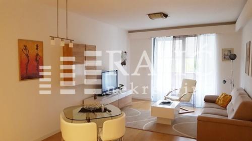 West 65,Omladinskih brigada, 60m2,2.0+garaža-izuzetan stan #3415 1.100 €