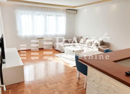 Voždovac,Bilećka(FON),60m2,2.0+garažn0 mesto #3449 950 €