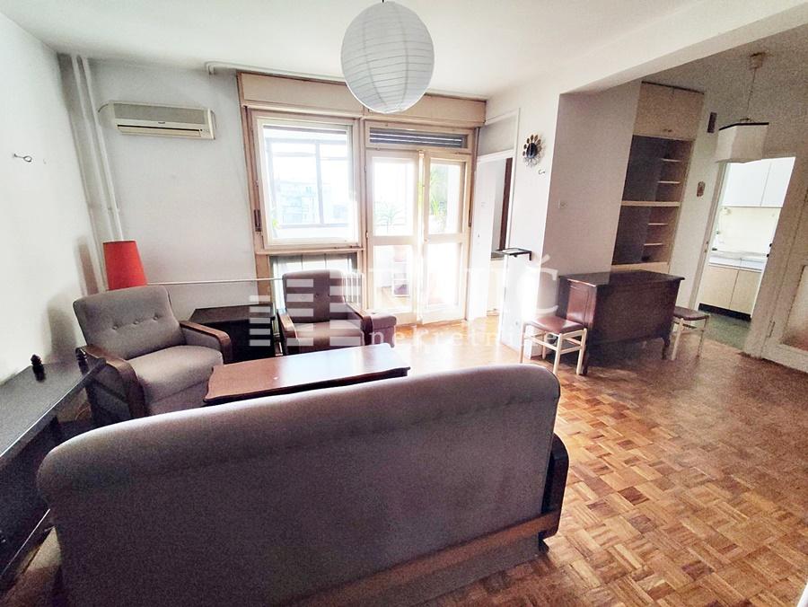 Centar,Klinički centar,77m2,3.0+terasa #3907 800 €