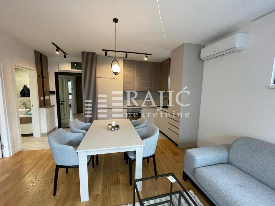 Vračar, Gružanska 50m2,2.0+garaža #3933 1.300 €