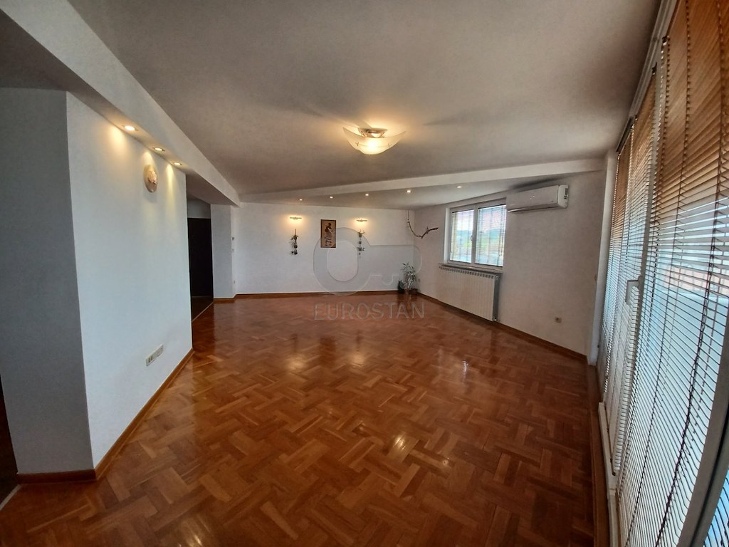 Bulevar kralja Aleksandra VUKOV SPOMENIK ID#41898 398.000 €