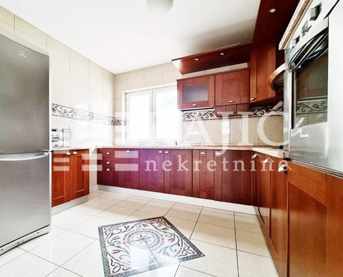 Centar,Sibinjanin Janka(147m2+30m2),5.0-jedinstvena ponuda! #2898 380.000 €