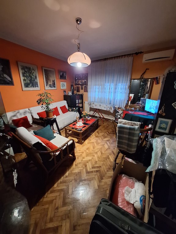 Salonac, za dnevno izdavanje 51kvm+T ID#23692 165.000 €