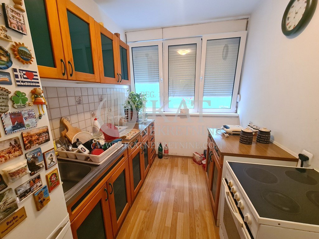 Zemun polje 52m2 sa garažom 18m2 ID#3261 85.000 €