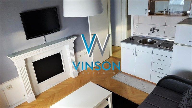 Novi Sad, Centar - Uknjižen jednoiposoban stan ID#1000619 114.330 €