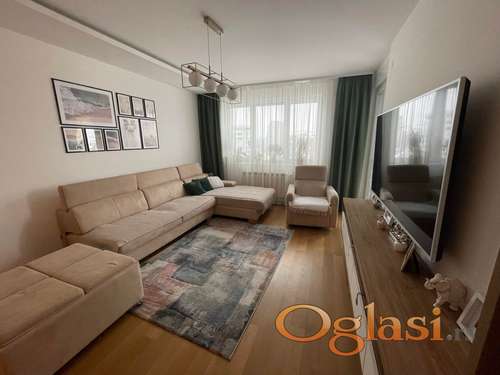 Novi Sad - Bulevar Evrope - četvorosoban stan 111m2 - 277100 eura