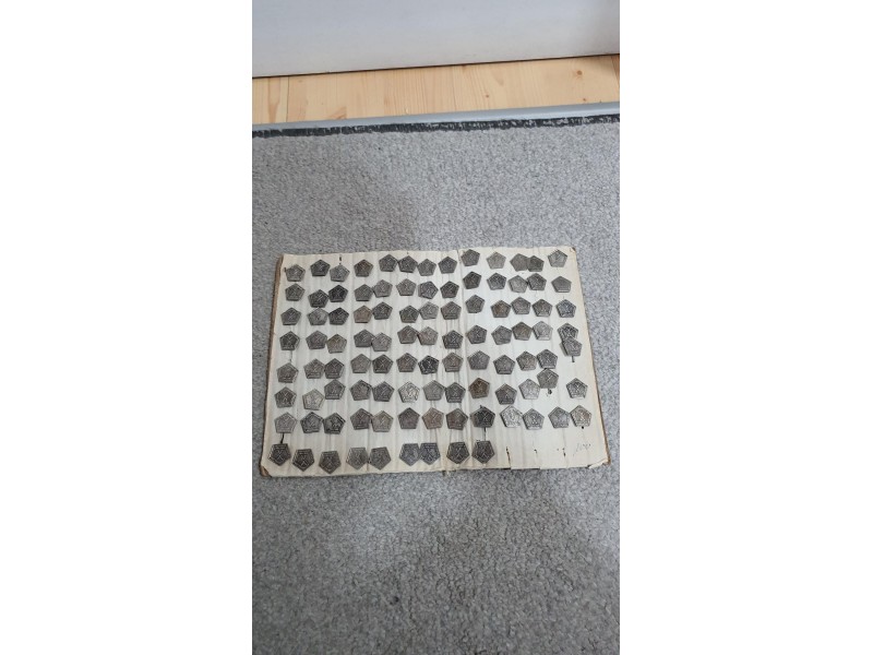 Lovacko drustvo Partizan lot znacki - 100kom.