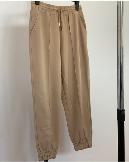 Stradivarius pantalone - nove - bez etikete