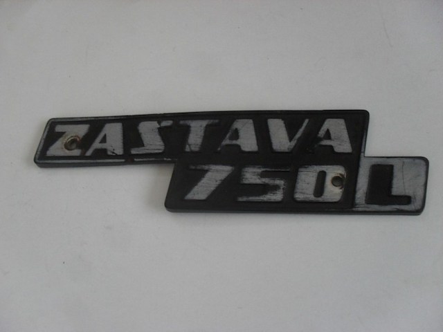 ZASTAVA 750 L - PLASTIČNA OZNAKA