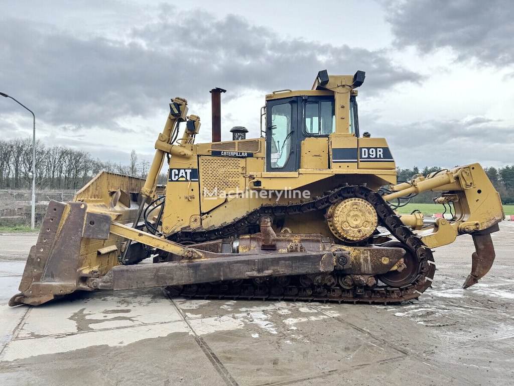 Caterpillar D9R buldožer