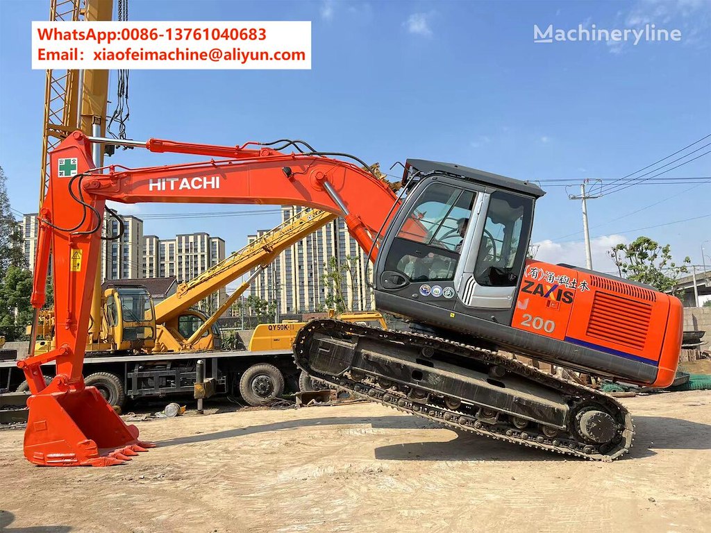 Hitachi ZX200-3 bager guseničar