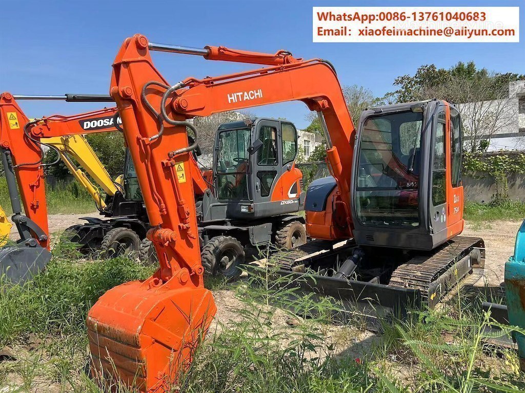 Hitachi ZX75US bager guseničar