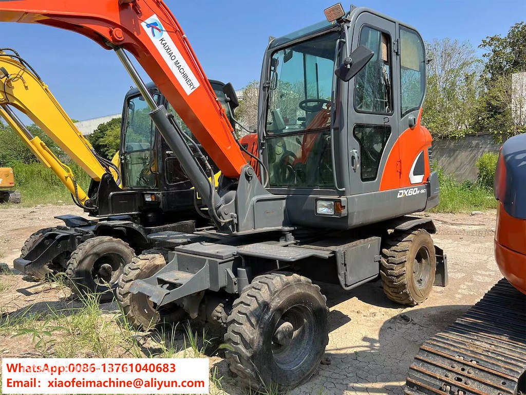 Doosan DX60W-9C bager točkaš