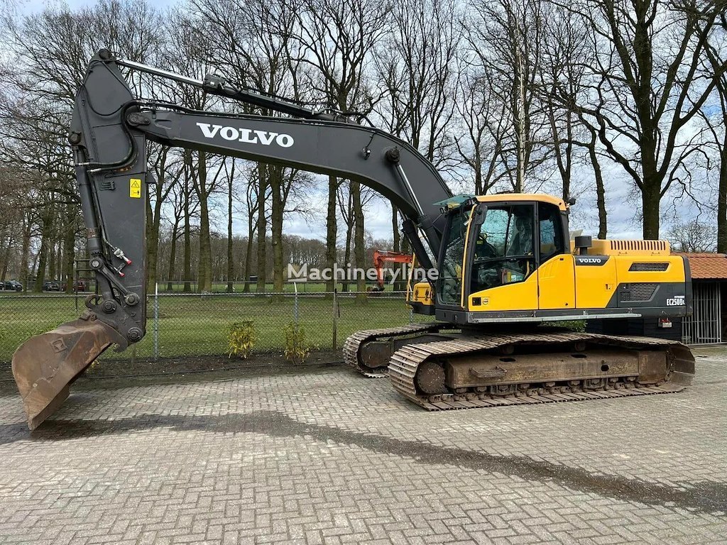 Volvo EC250DL Rupskraan *Dutch machine bager guseničar