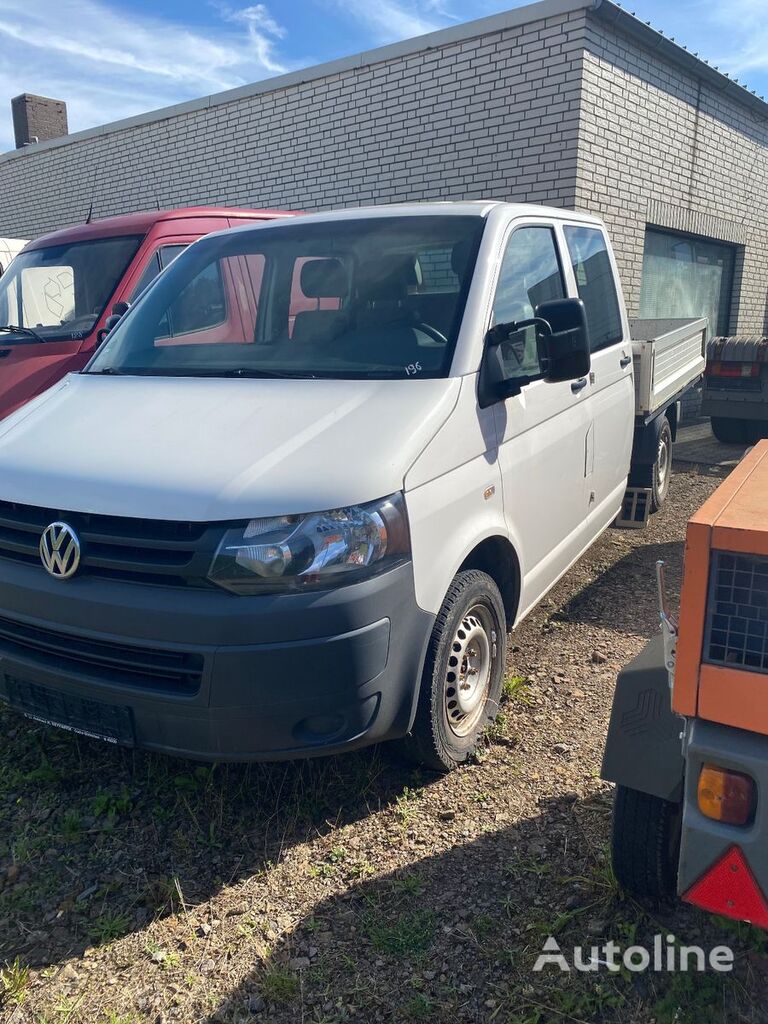 Volkswagen T5 Pritsche Doppelkabine kamion s ravnom platformom < 3.5t