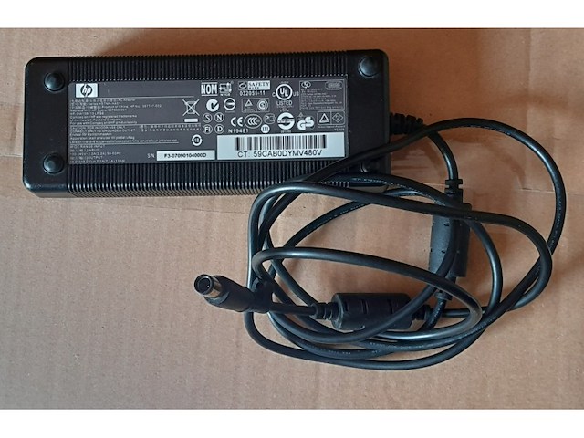 Adapter HP 19.0V 7.1A sa iglicom