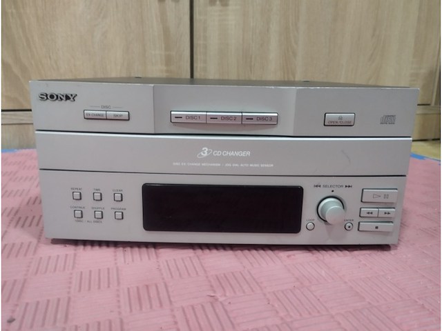 SONY 3 CD Changer CDP-EX77