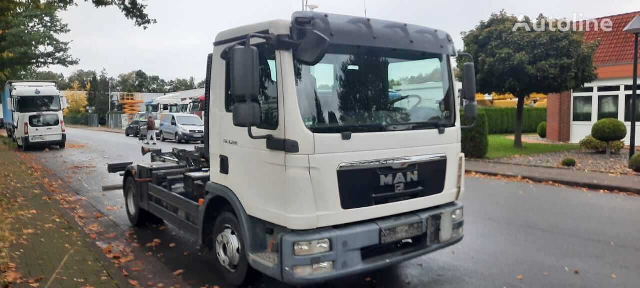 MAN TGL 8.220 Abrollkipper kamion rol kiper