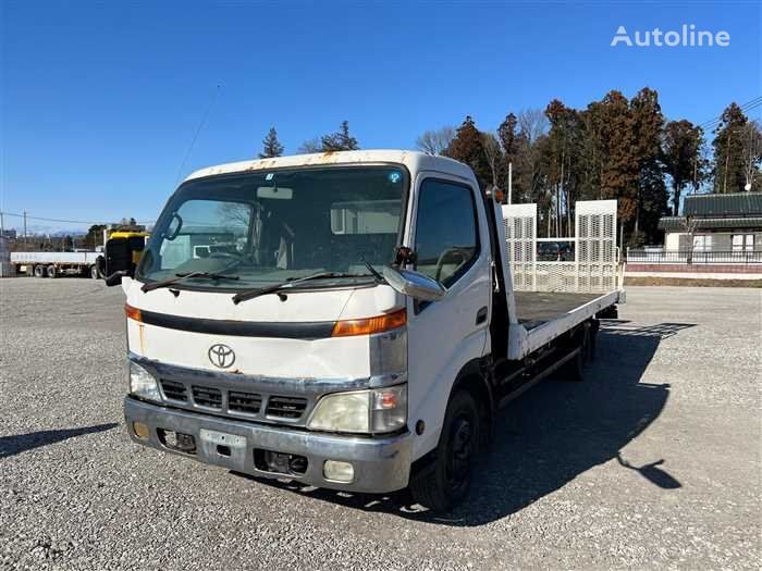 Toyota DYNA autotransporter