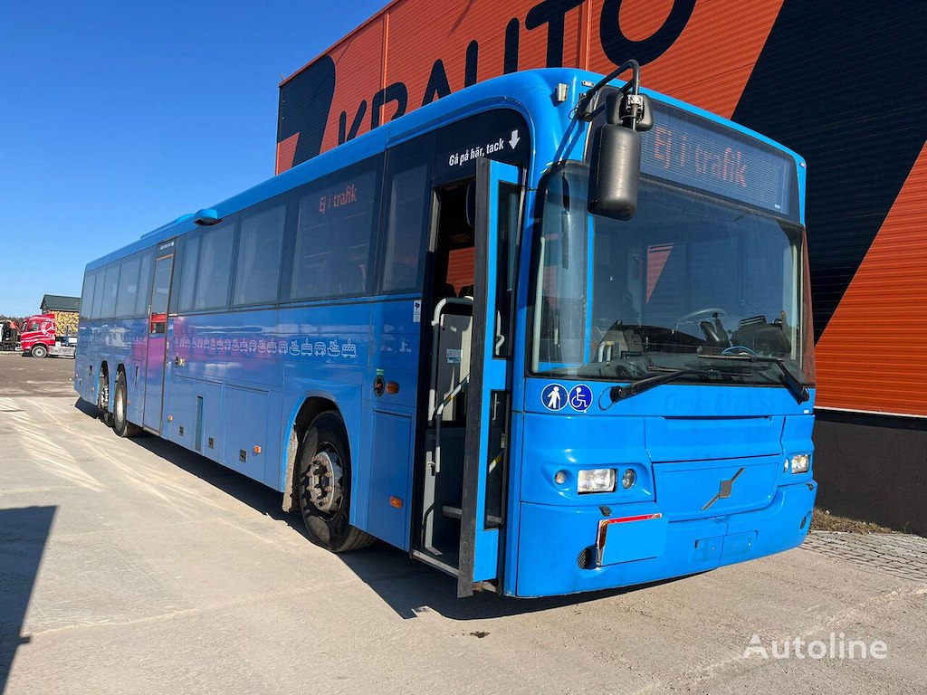 Volvo B12M 8500 6x2 58 SATS / 18 STANDING / EURO 5 prigradski autobus