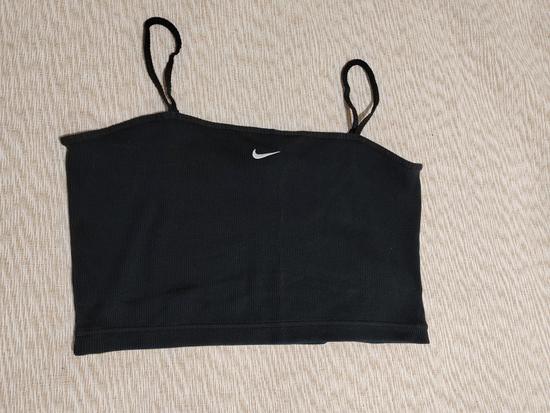 Nike crni top, L veličina, odlično stanje