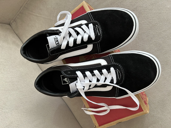 Original Vans Ward patike 40(25.5 cm)