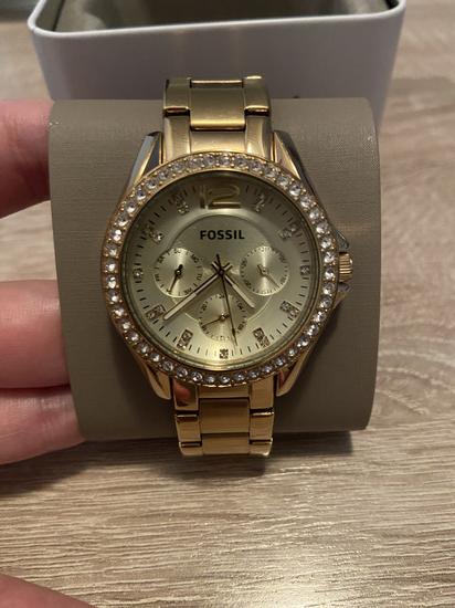 Fossil sat gold