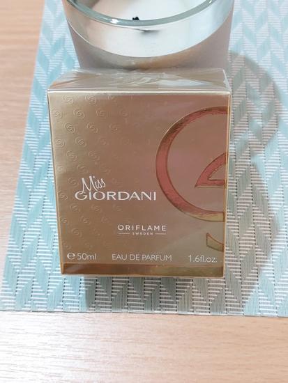 Miss Giordani Oriflame parfem