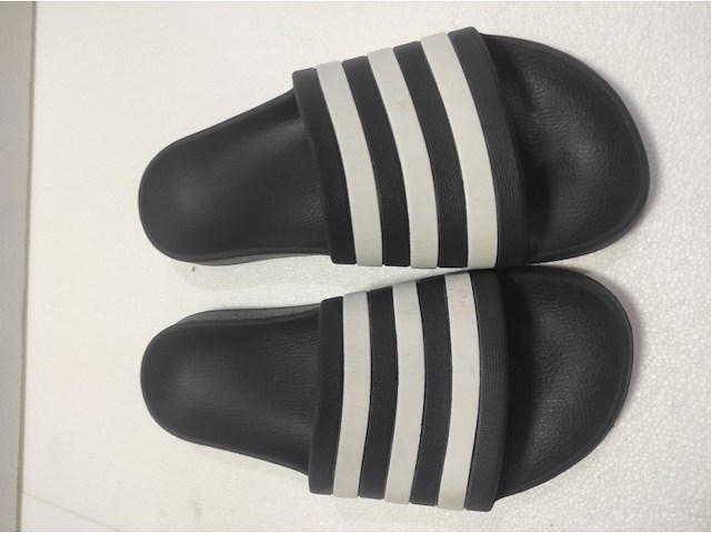 Adidas papuce 7 - 401/2