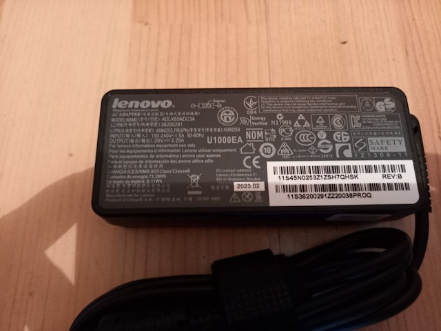 lenovo punjac ThinkPad Edge e560 e560p e565l orig novo