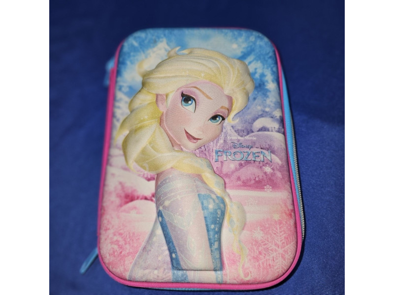 Disney pernica Frozen Elsa 3D pernica za školu