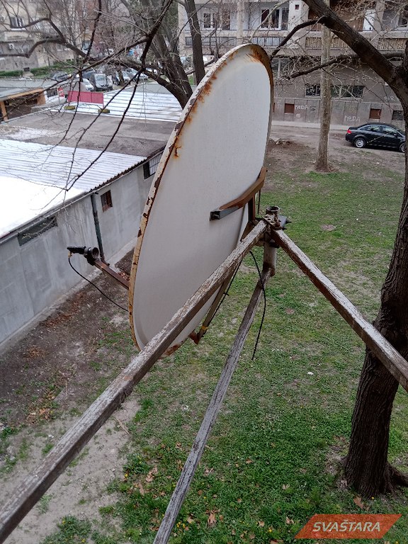 Satelitska antena 110cm prečnika i s. risiver