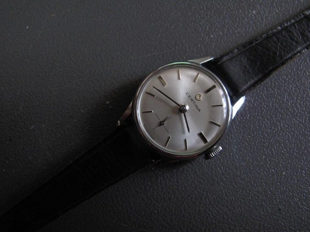 CERTINA - ženski ručni sat navijač - Swiss Made
