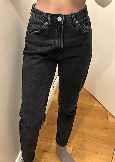 ZARA mom jeans 32