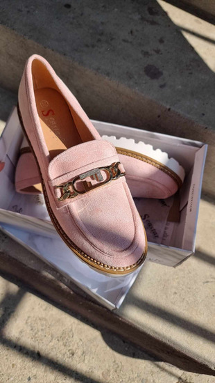 Nove puder roze loaferice