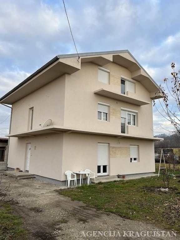 Prodaja, Kuća, 300m2 , Petrovac