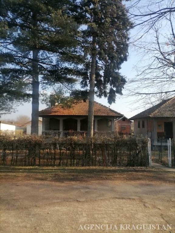 Prodaja, Kuća, 65. 00m2 , Batočina