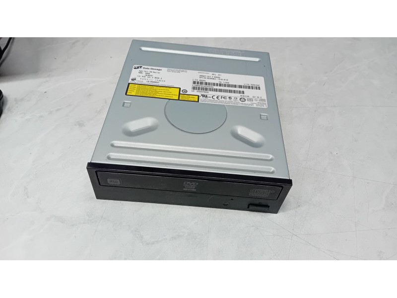 dvd rw hitachi lg sata ispravan