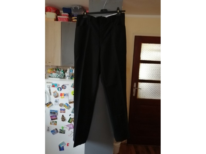 CRNE ELEGANTNE PANTALONE S/M