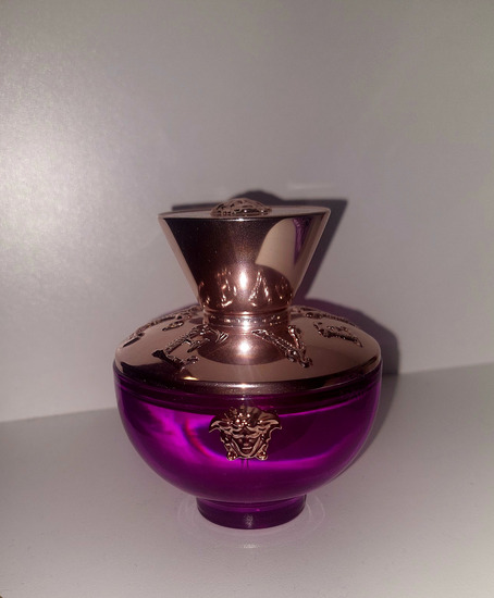 Versace Dylan purple parfem