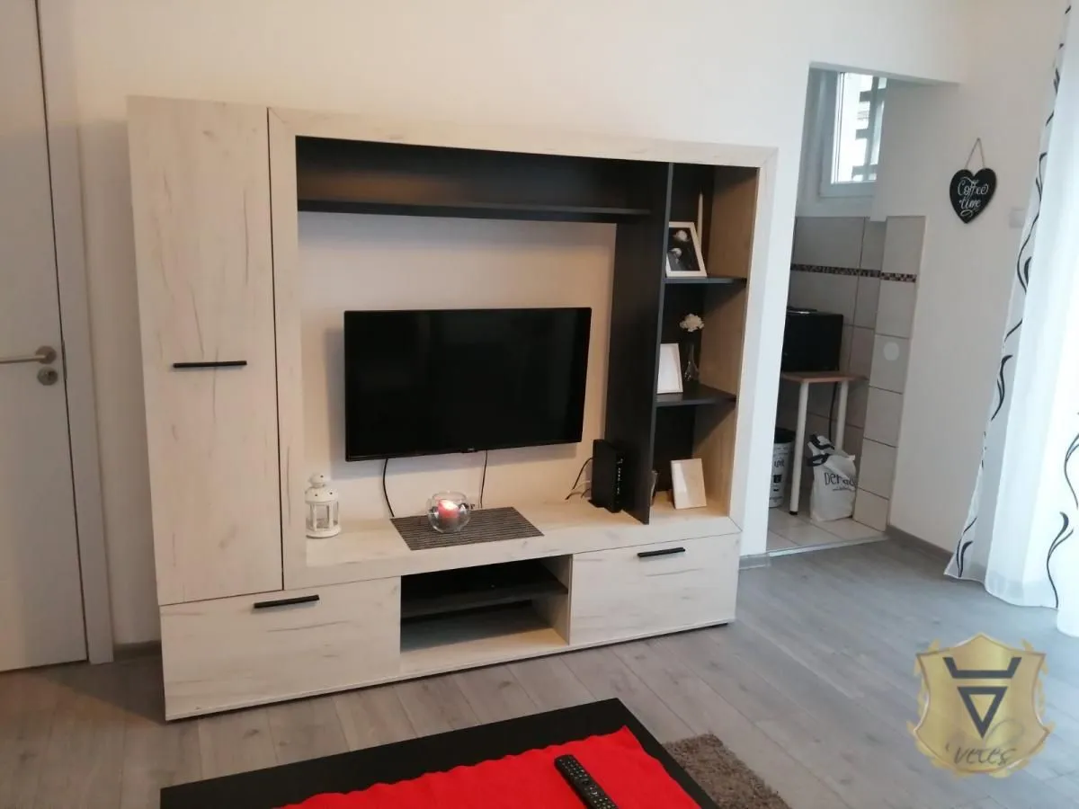 Izdavanje, dvosoban stan, 59m2, Palata Pravde, Beograd