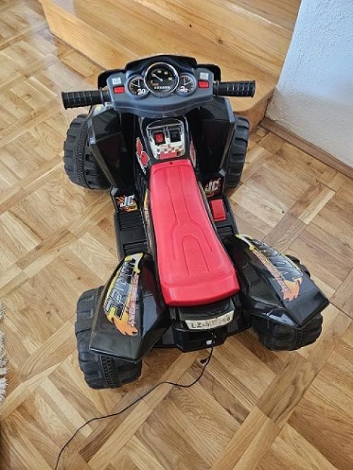 Prodajem bicikla.Motor na bateriju