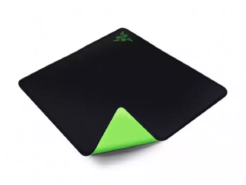 RAZER GIGANTUS (RZ02-01830200-R3M1)