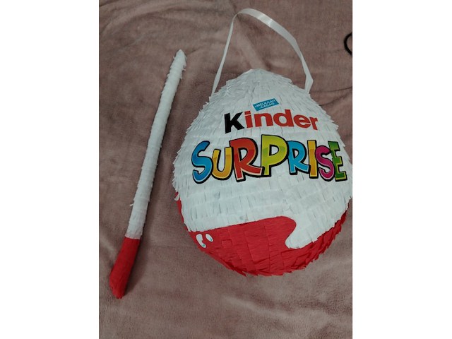 Kinder jaje, PINJATA