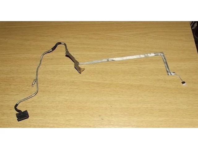 Toshiba Satellite C675-S7200 - Flet kabel za displej