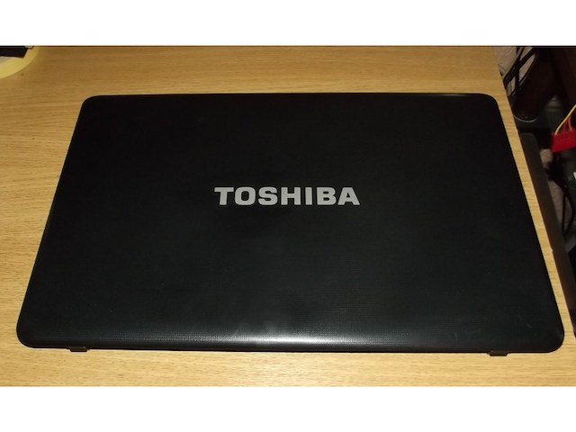 Toshiba Satellite C675-S7200 - Kuciste ekrana