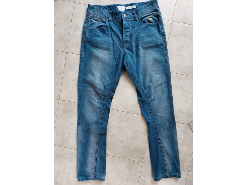 R jeans tapered kao nove muske farmerke M/L