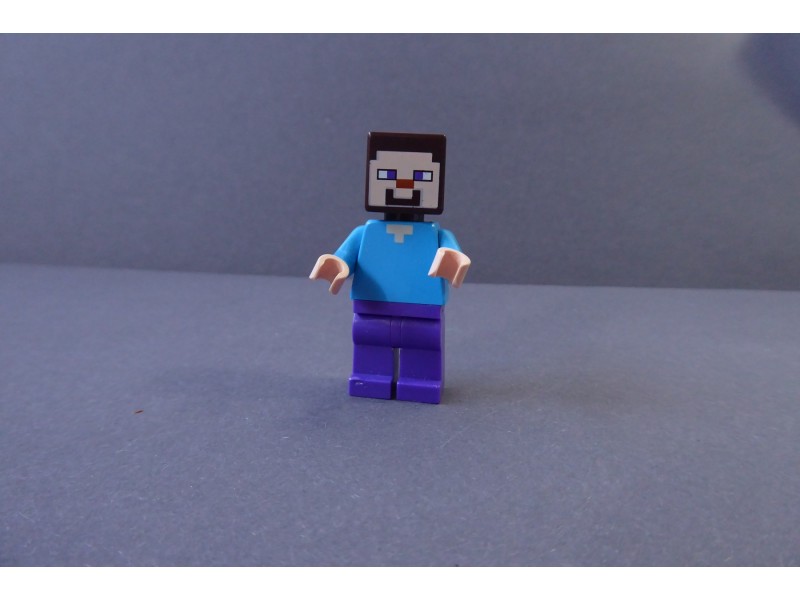 LEGO minifigura, Minecraft Steve (kockasti)