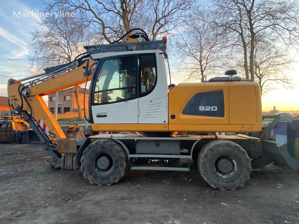 Liebherr A920 Litronic bager točkaš