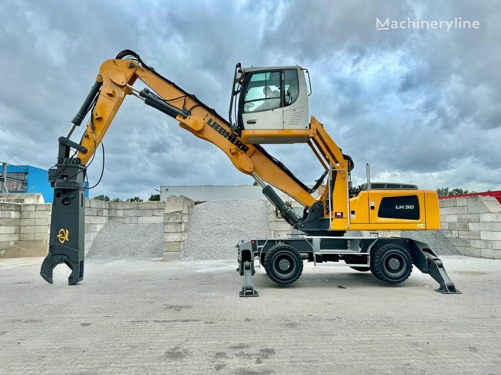 Liebherr LH 30 M bager za pretovar